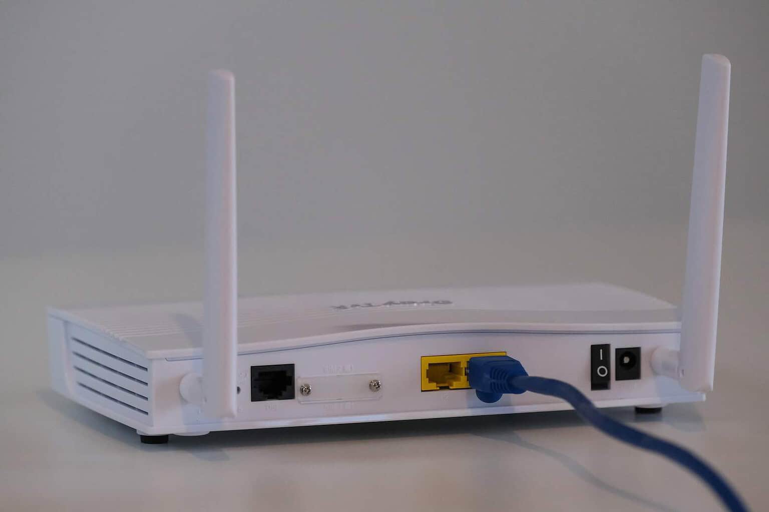 How to Connect an Ethernet Cable to a Wireless Router - ComputerCity