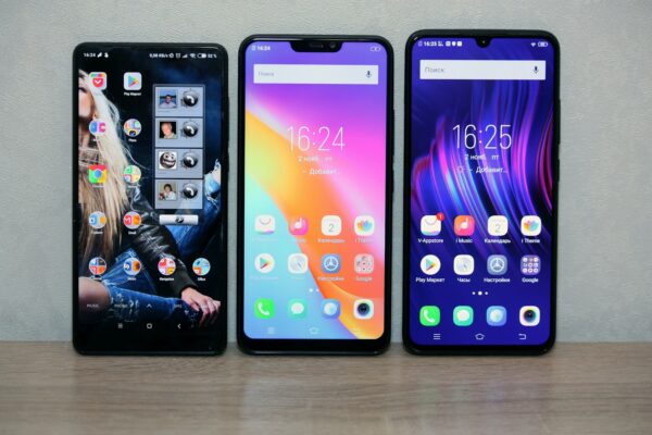 Phone Benchmark Comparison - ComputerCity