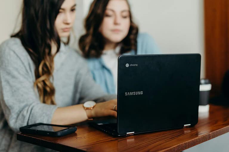 What Is The Difference Between A Chromebook And A Laptop - ComputerCity